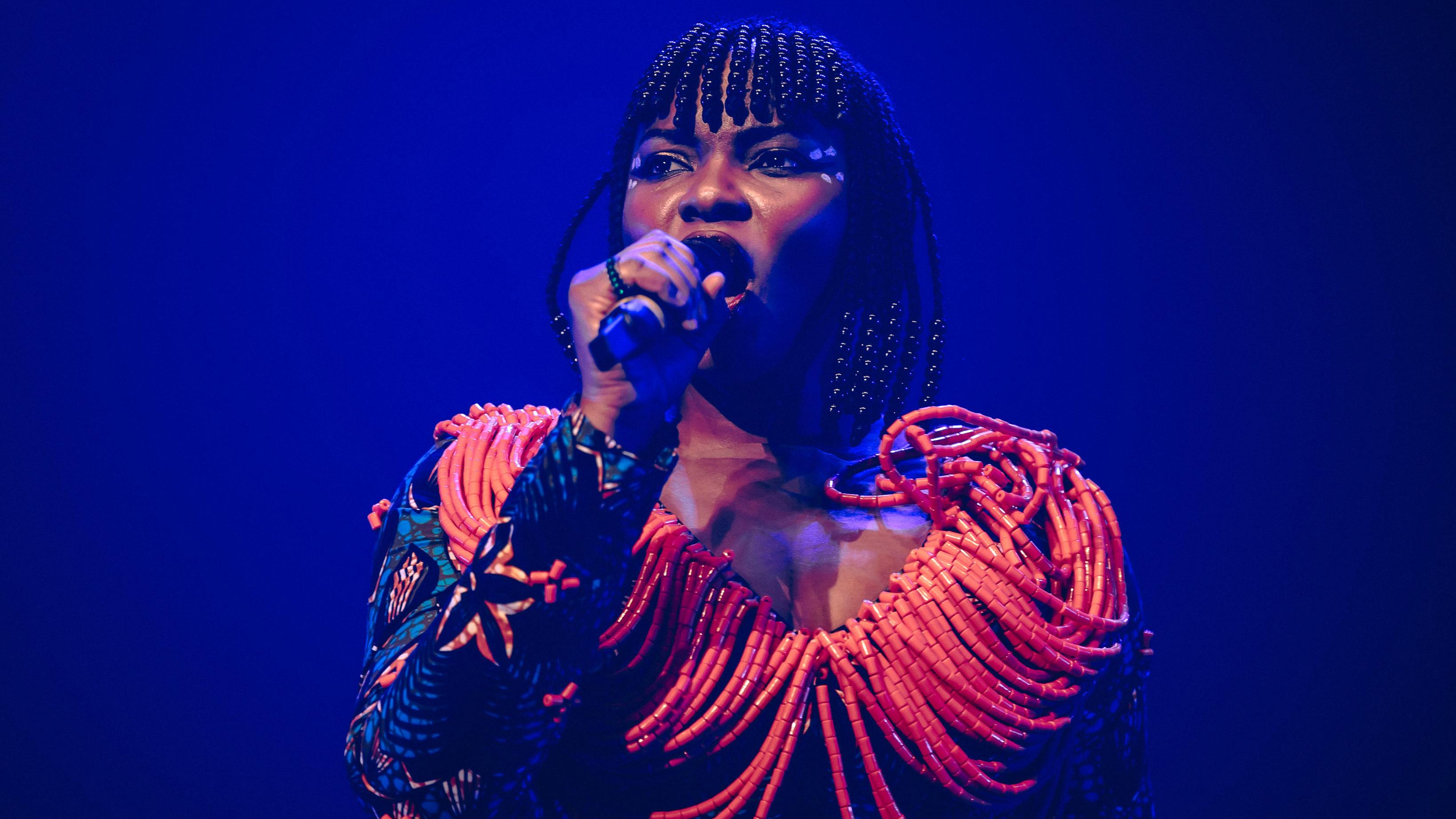 YEMI ALADE A L'OLYMPIA : pack de communication, dates de diffusion ...