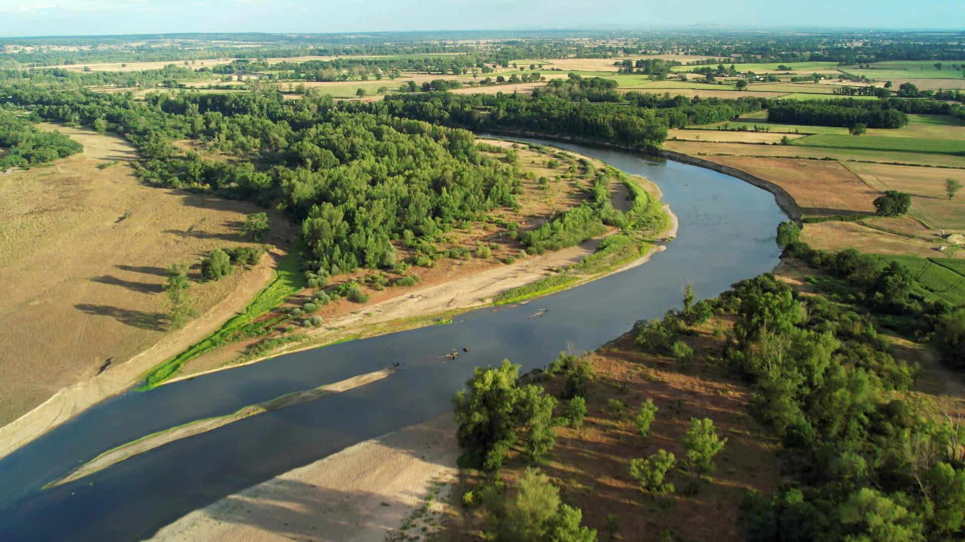 PÊCHE SUR LA LOIRE EN CANOË : pack de communication, dates de diffusion ...